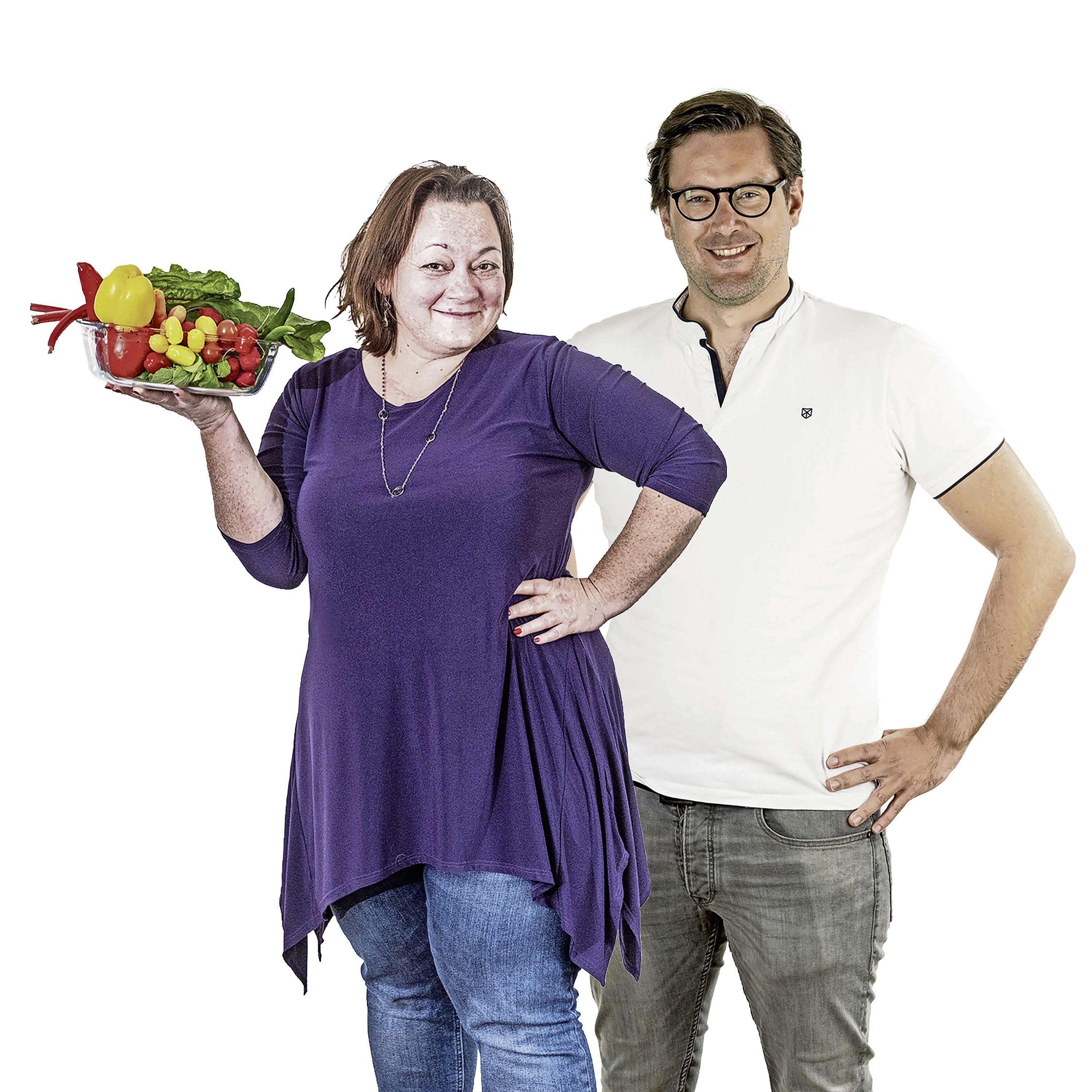Redacteuren Lydia en Roy gaan minder vlees eten. Stier Herman ging er ...