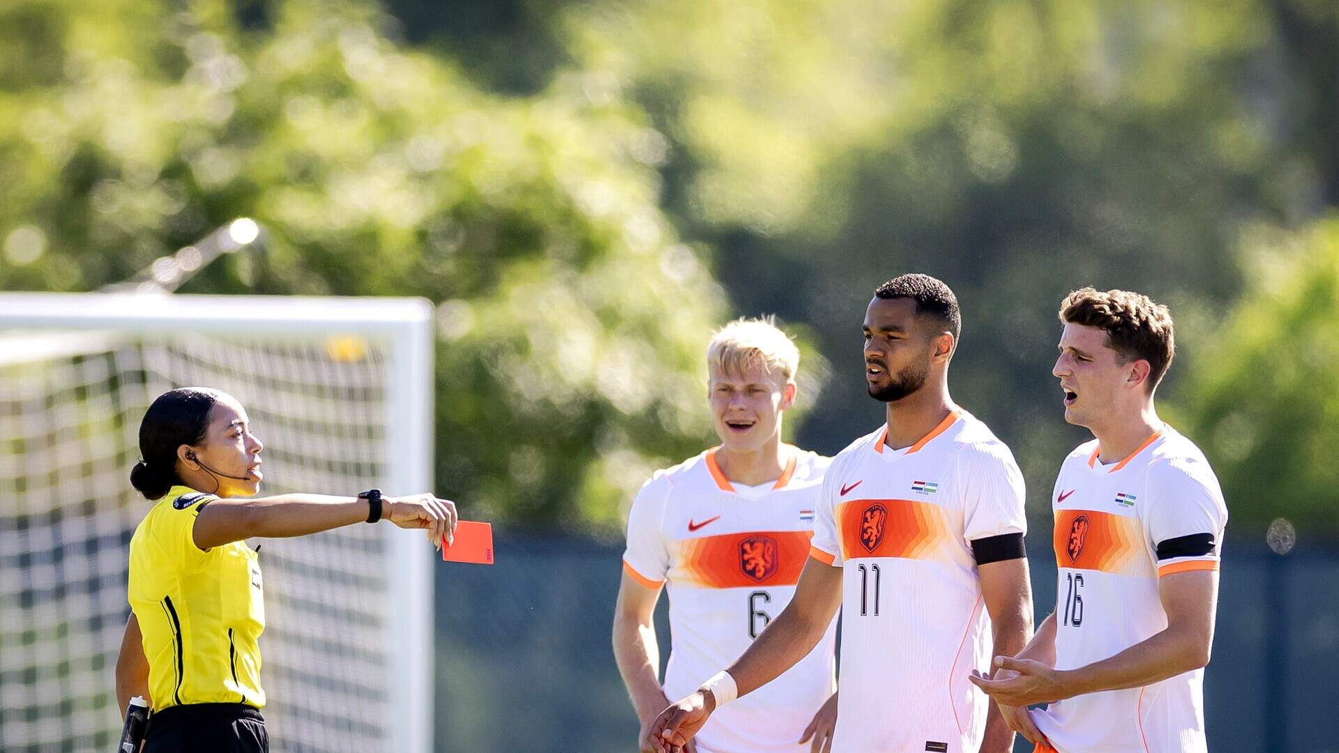 Til niet geschorst voor eerste WK-duel Oranje na rode kaart | Leidsch ...