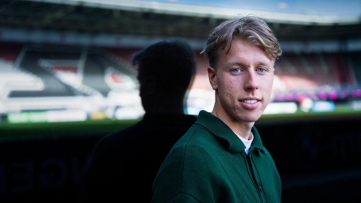 De verdediger van AZ met een liefde voor voetbal en financiën. Billy ...