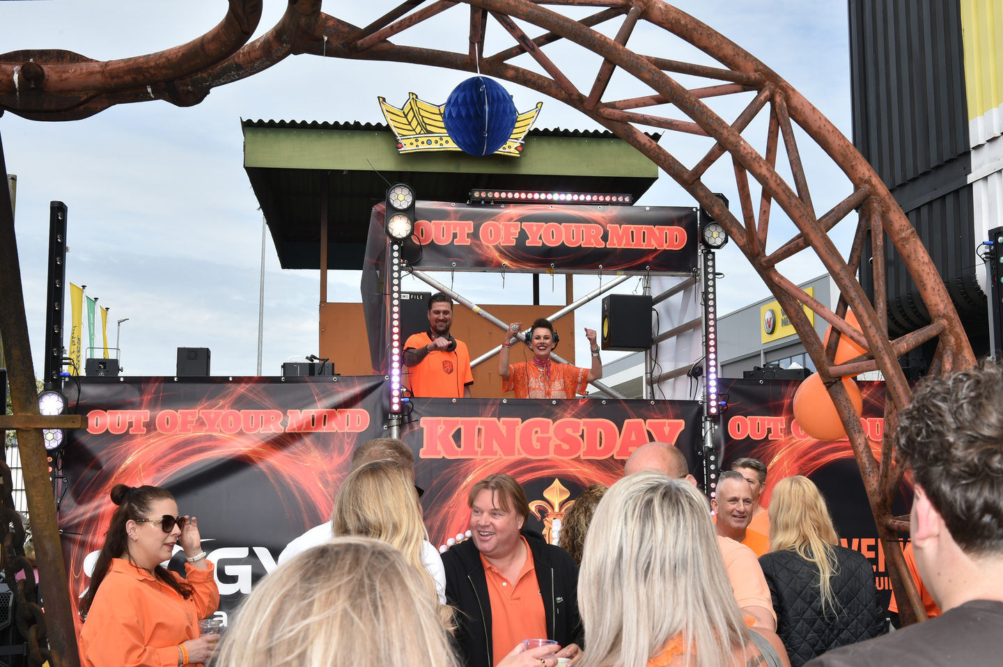 Zó kleurde Koningsdag Bakkum, Beverwijk, Heemskerk en Uitgeest oranje ...
