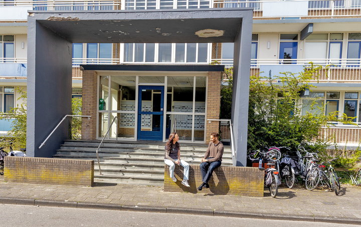 Sefa en zijn moeder overwinnen twintig jaar lange drugsverslaving ...