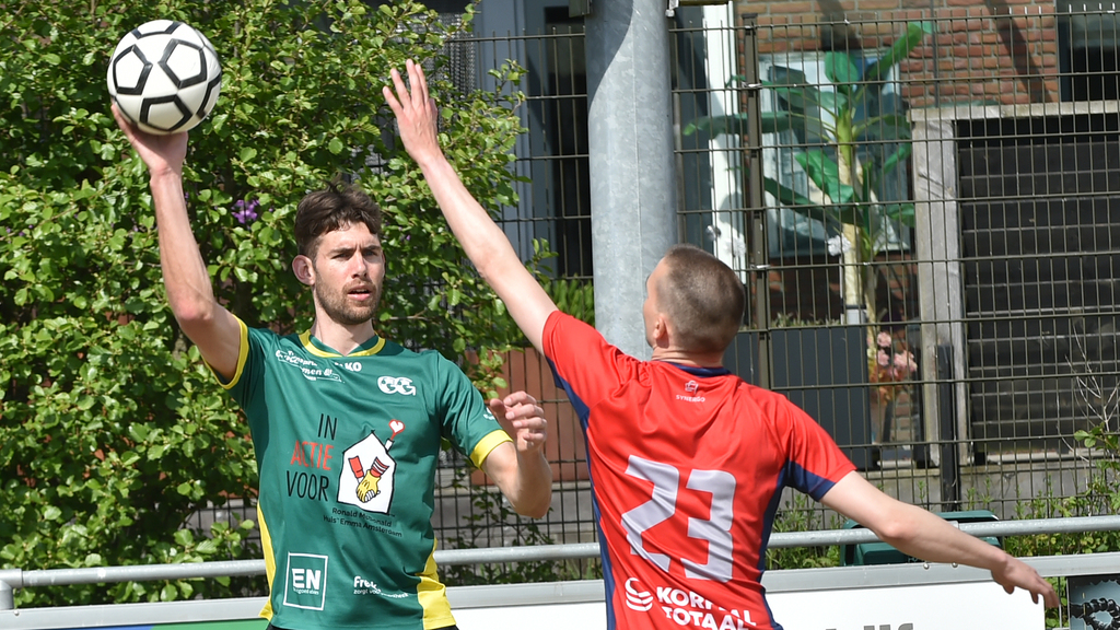 Feestelijke afsluiter voor trainers May Tims en Chris Beuk bij Groen ...