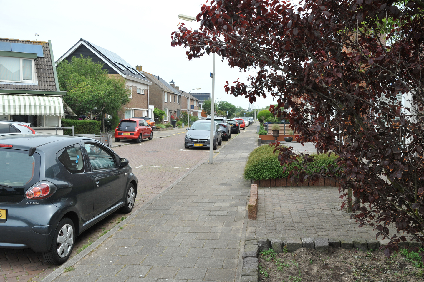 En wéér werd een huis in Wijk aan Zee opgesplitst voor arbeidsmigranten ...