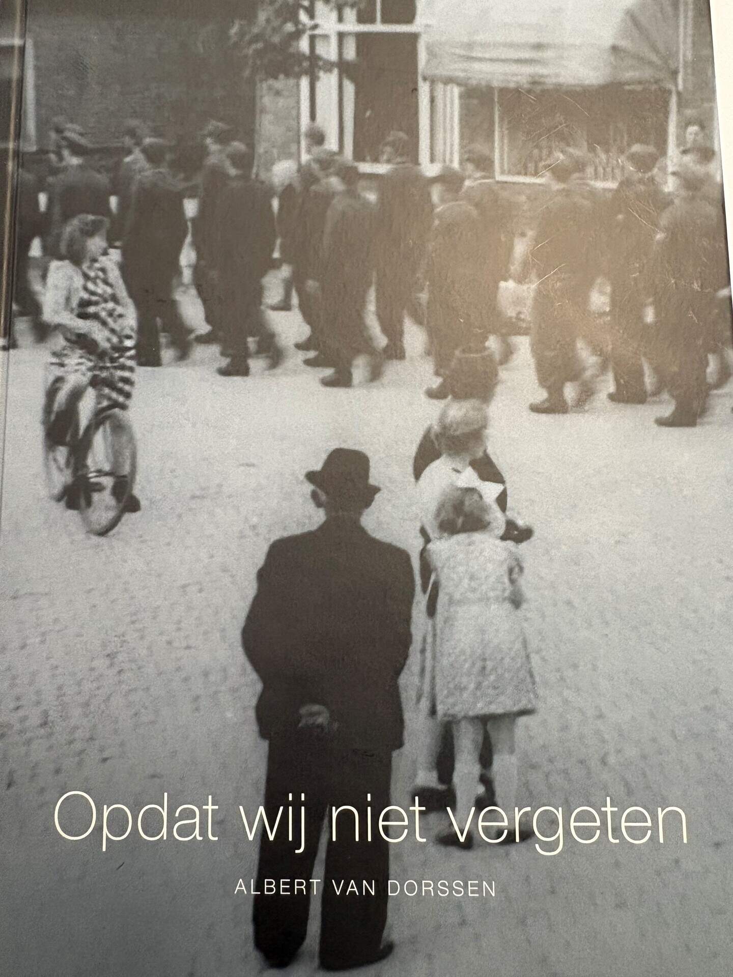 Boven Wieringen neergehaalde geallieerde vliegeniers krijgen een ...