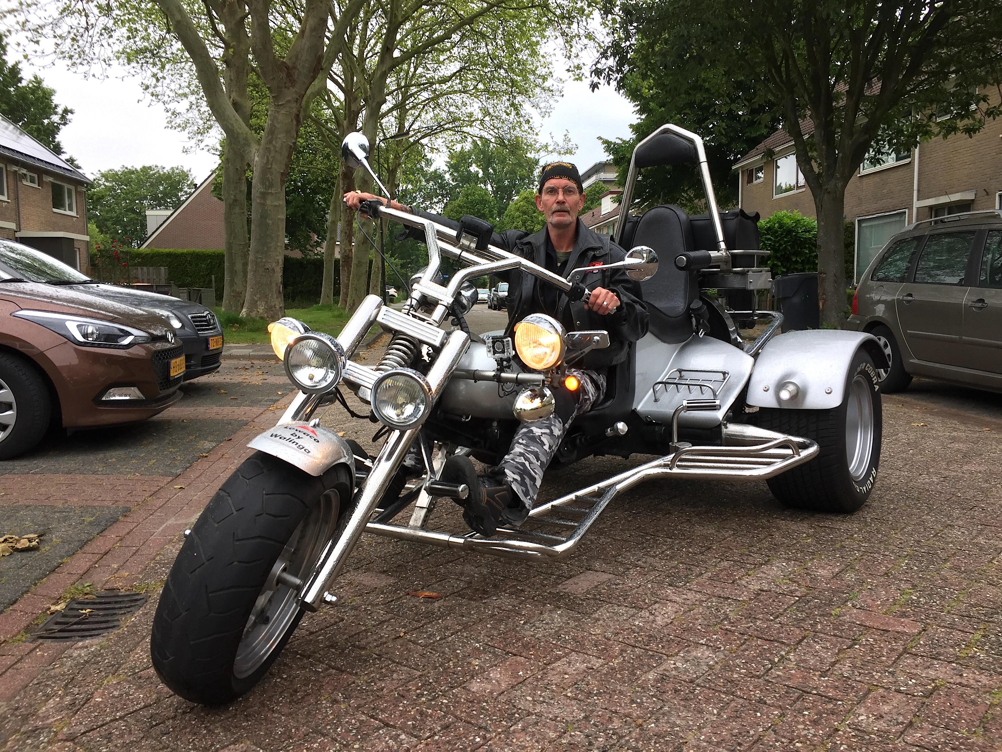 Onderweg: Peter Lucken (51), avonturier, ’vrije vogel’, zenboeddhist en ...