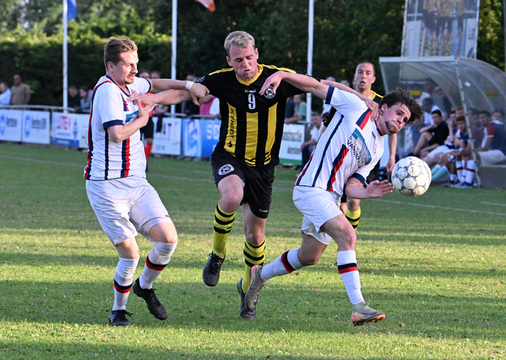 Meervogels zet eerste stap richting terugkeer tweede klasse met winst ...