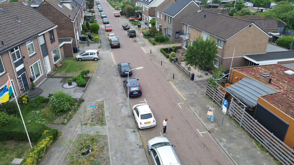 En wéér werd een huis in Wijk aan Zee opgesplitst voor arbeidsmigranten ...
