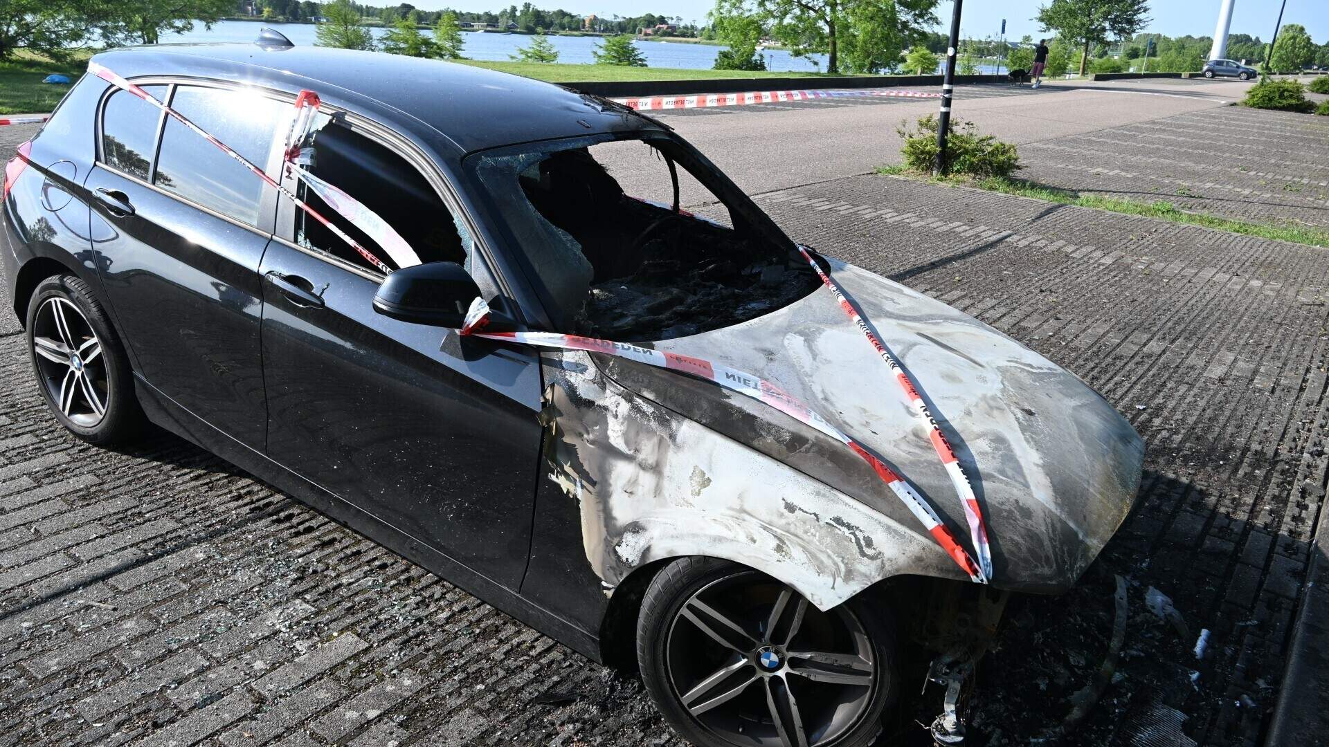 112-nieuws van 31 mei: auto op kop in sloot in Barsingerhorn, auto ...