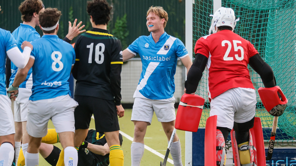 Hoornse hockeyers spelers sparen zich met oog op play-offs. Ze ...