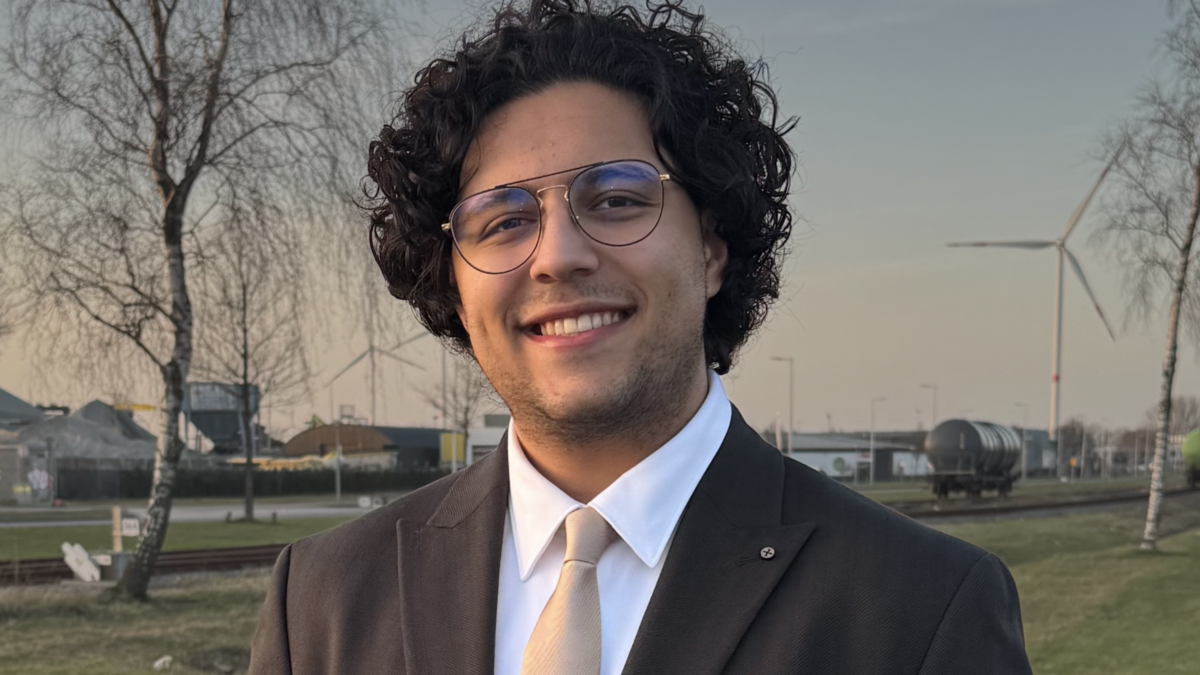 Te jonge Forum voor Democratie-kandidaat en collega met verleden bij ...