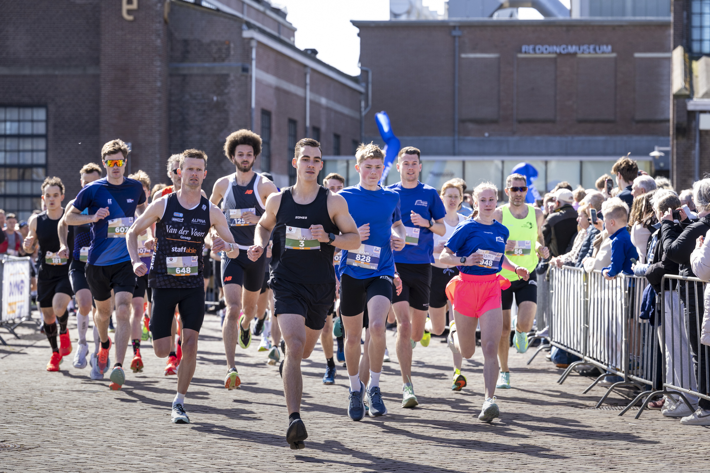 Tim Tesselaar wint de halve van Den Helder in aanloop naar de hele van ...