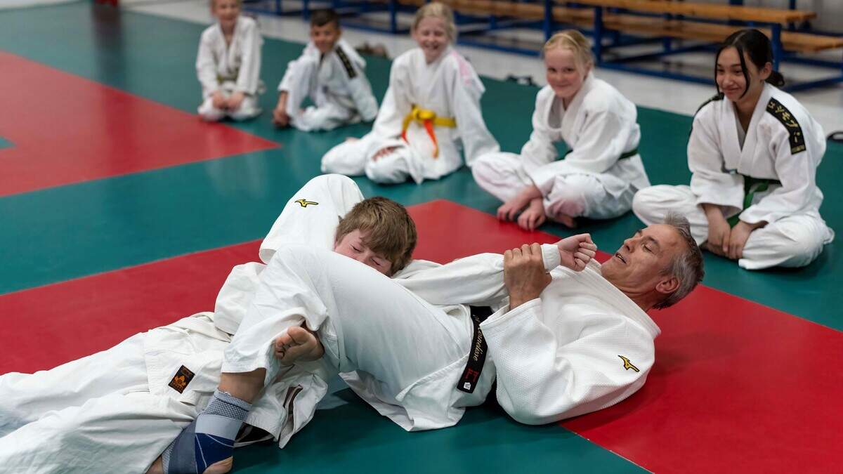 24 uur achter elkaar judo, karate, kung fu en krav maga. Budocentrum ...