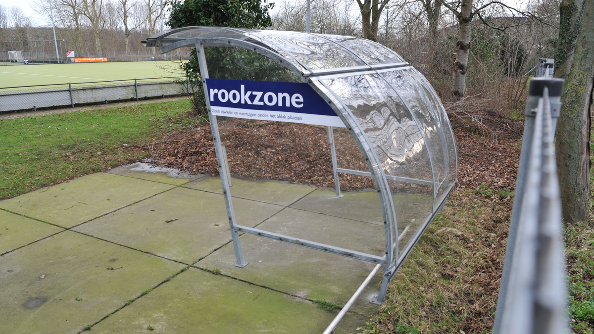 Haarlem koerst aan op algeheel rookverbod op openbare sportparken ...