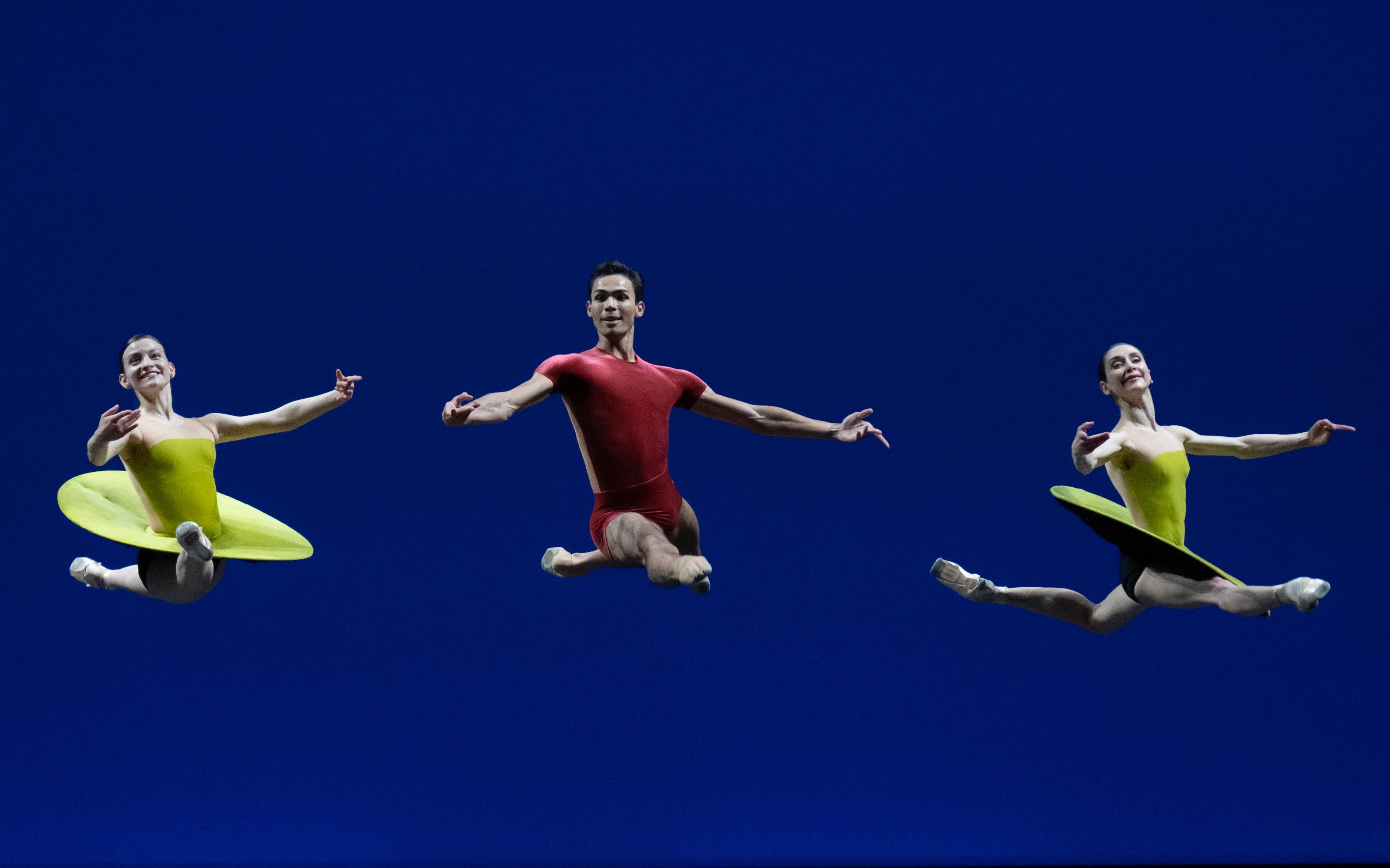 Het werk van William Forsythe zit Het Nationale Ballet als gegoten ...