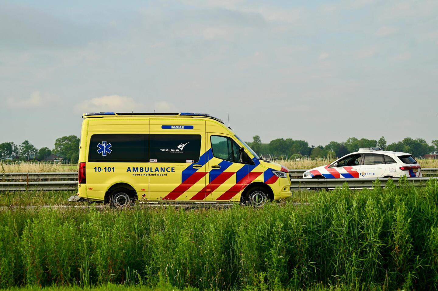 Motorrijder overleden bij ongeval op N307 in Hoogkarspel, politiehond ...