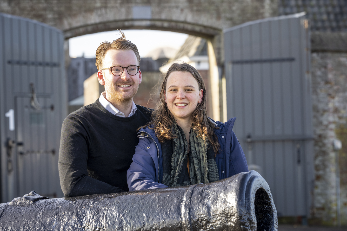 Bij Stefan en Jildau gaat het thuis non-stop over politiek. Ze staan ...