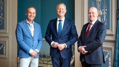 Veteraan Remco Harsveld en drijvende kracht ontmoetingscentrum Schagen ...