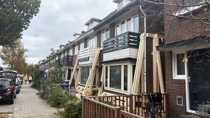 Zaanstad laat twee huizen stutten, tot boosheid van bewoners: ’We ...