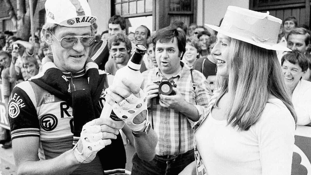 Stilstaan bij de fietsende filosoof: Gerrie Knetemann zou 75 jaar zijn ...